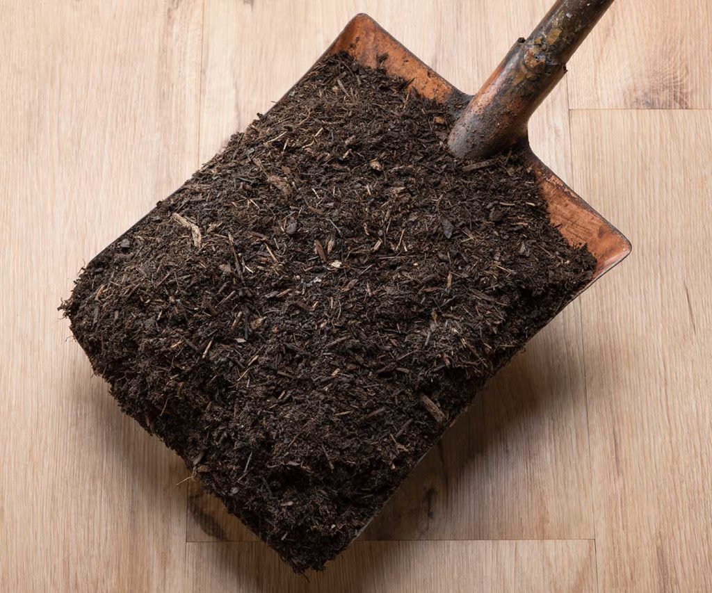 Red Gum Chips Mulch | Forsters Landscape Supplies